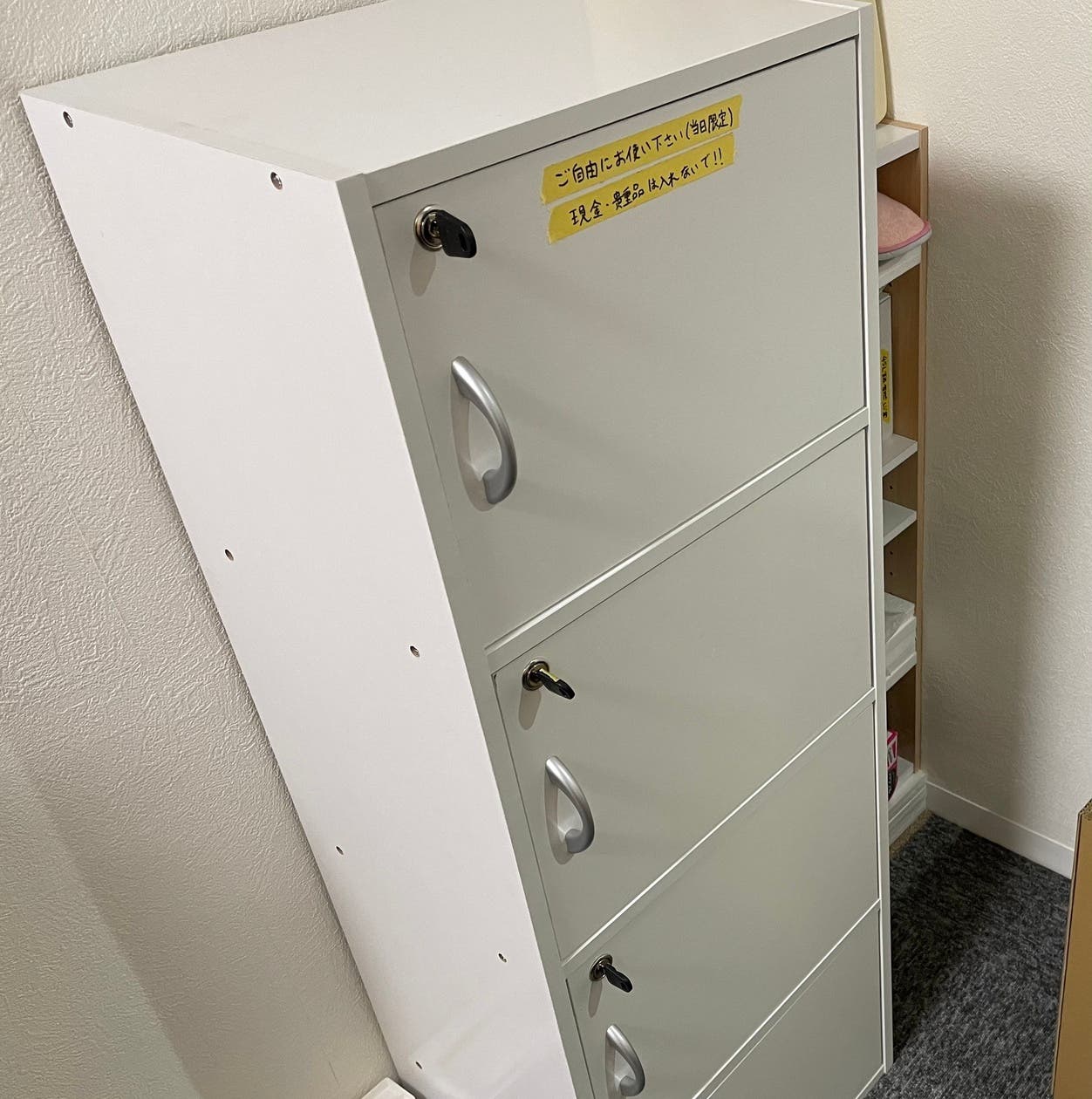 【伏見・大須観音徒歩9分】地域最安/ブース席/Wi-Fi/電源/自習✏️/デスクワーク💻の写真3