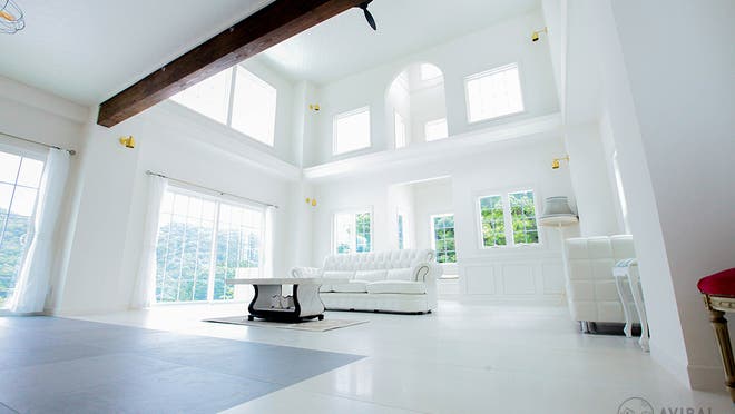 都内から60分で行ける広大な敷地の大型リゾートスタジオ、温水プールや庭、自然光が溢れる屋内外に多数のシチュエーションの写真8