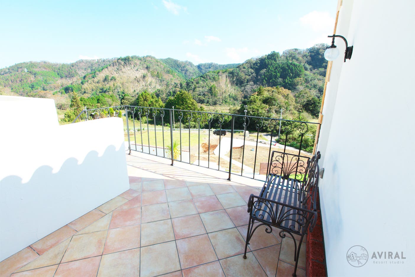 都内から60分で行ける広大な敷地の大型リゾートスタジオ、温水プールや庭、自然光が溢れる屋内外に多数のシチュエーションの写真15