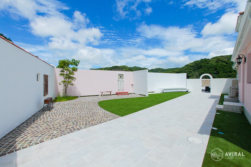 都内から60分で行ける広大な敷地の大型リゾートスタジオ、温水プールや庭、自然光が溢れる屋内外に多数のシチュエーションの写真16