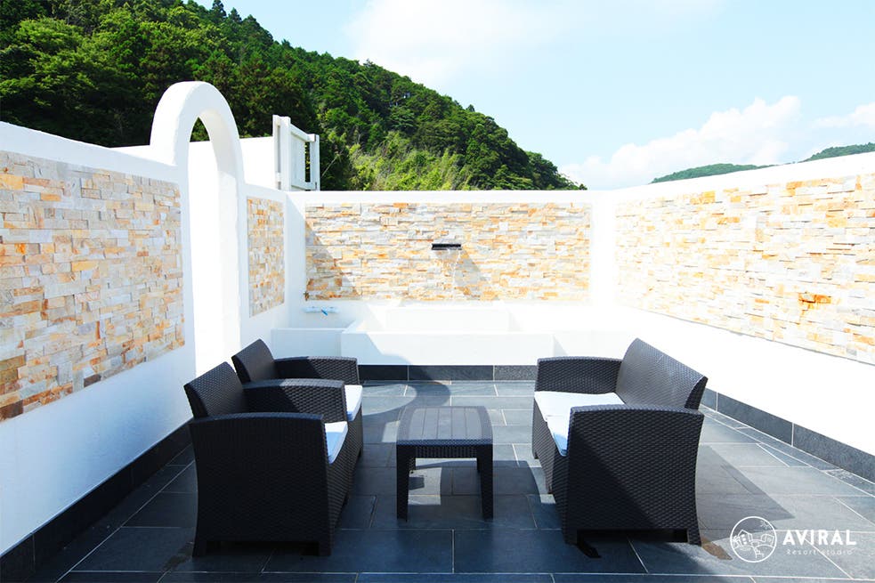 都内から60分で行ける広大な敷地の大型リゾートスタジオ、温水プールや庭、自然光が溢れる屋内外に多数のシチュエーションの写真17