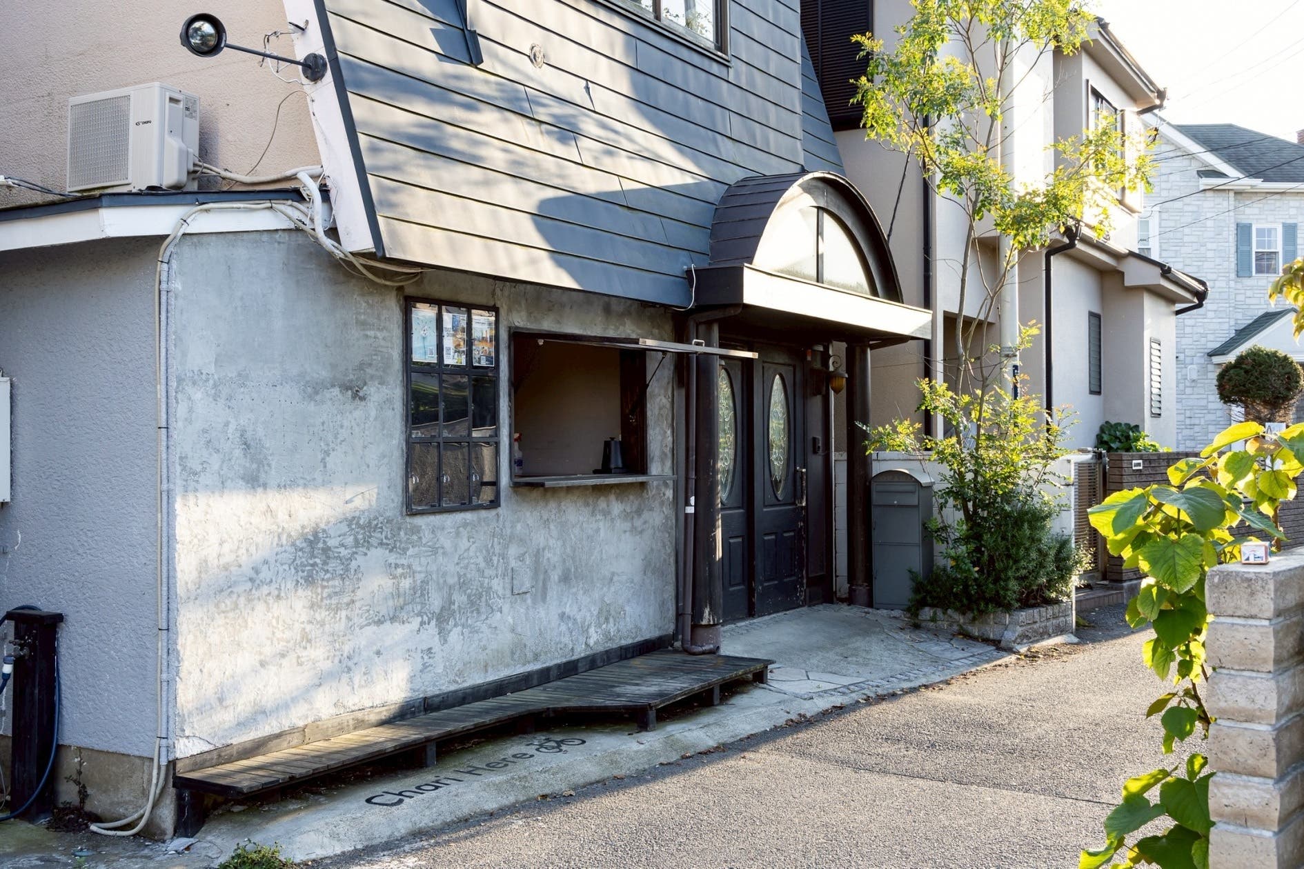 茅ヶ崎路面店キッチン｜小さなマルシェを（約13㎡）・製氷機・冷凍冷蔵庫・三層シンク完備の製菓対応スペースの写真12