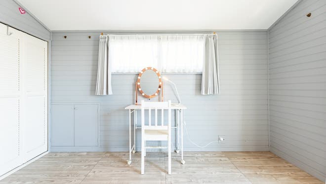 週単位・月単位の長期利用もOK|湘南・茅ヶ崎(約10㎡)陽の光が差し込む、白い小さなサロンの写真5