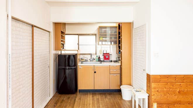 湘南・茅ヶ崎|2階(約50㎡)・光あふれるアンティーク空間で撮影・ホームコンサート・50㎡の隠れ家(最大20人)の写真7