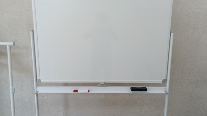 武蔵小杉駅🚶7分🚃新丸子駅🚶7分🚃静かな会議室 ☕1階路面店⚡WiFi🎲最大10名👌大型モニター&ホワイトボードの写真5