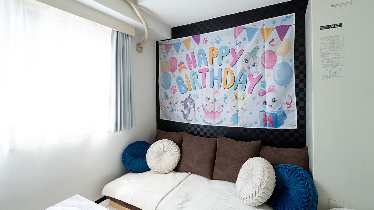 【電子・加熱式タバコ可】特大55㌅TV💻名古屋伏見駅徒歩6分🚶✨24時間営業🎀人気ゲーム多数🎮推し活✨ゴミ捨て無料！の写真4