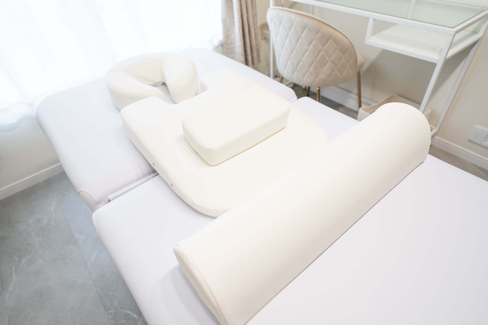 【🎉5月NEW🎉】池袋駅C3出口✨徒歩2分完全個室サロン | 静かな癒し空間💐| マッサージ | 整体 | エステの写真7