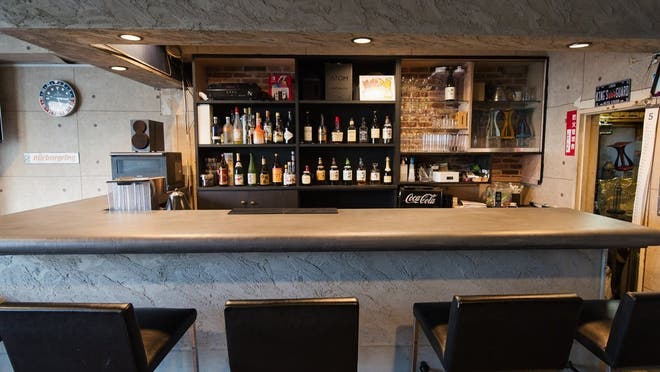 【港区最安値!カラオケも!】麻布十番駅6番出口から徒歩5〜10秒!18:00〜もご希望があれば貸し出し可!(料金要相談)の写真9