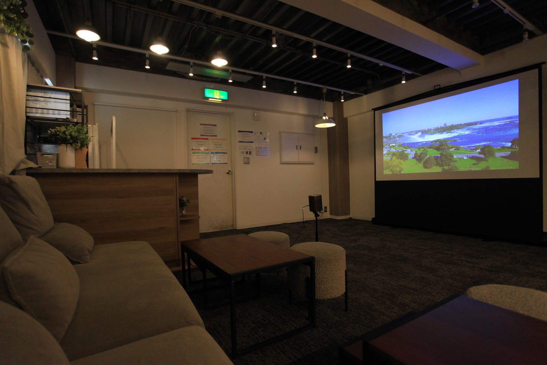 池袋東口徒歩４分/30名収容/毎日清掃/毎月内装変更/パーティー/イベント/推し活/懇親会/交流会/ボドゲ/撮影/会議/セミナーの写真4