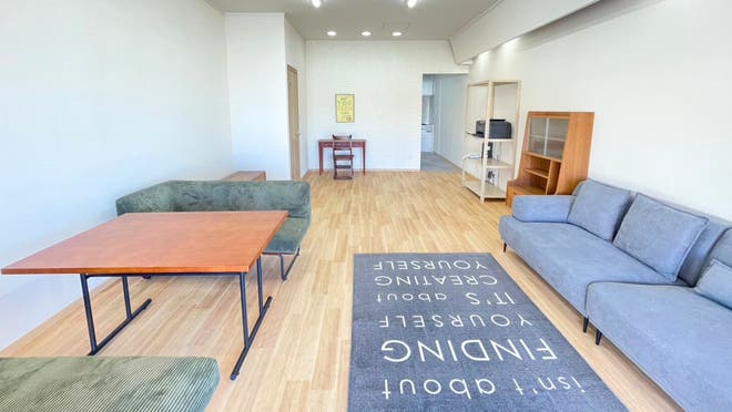 枚方市長尾駅 路面 貸会議室・商談・契約等 無料Wi-Fi・流し台・洗面台・トイレ付きレンタルスペースの写真1