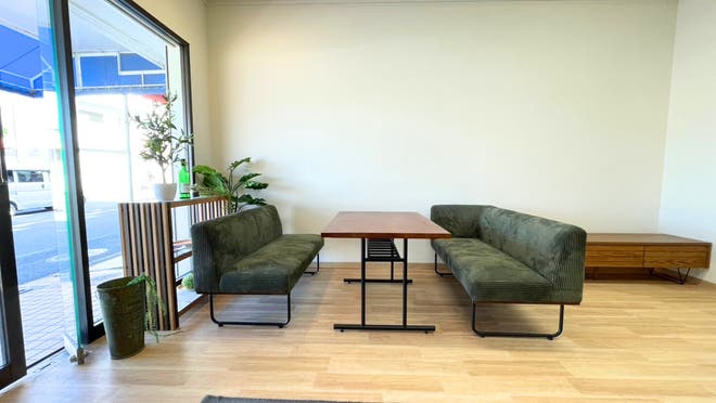 枚方市長尾駅 路面 貸会議室・商談・契約等 無料Wi-Fi・流し台・洗面台・トイレ付きレンタルスペースの写真3