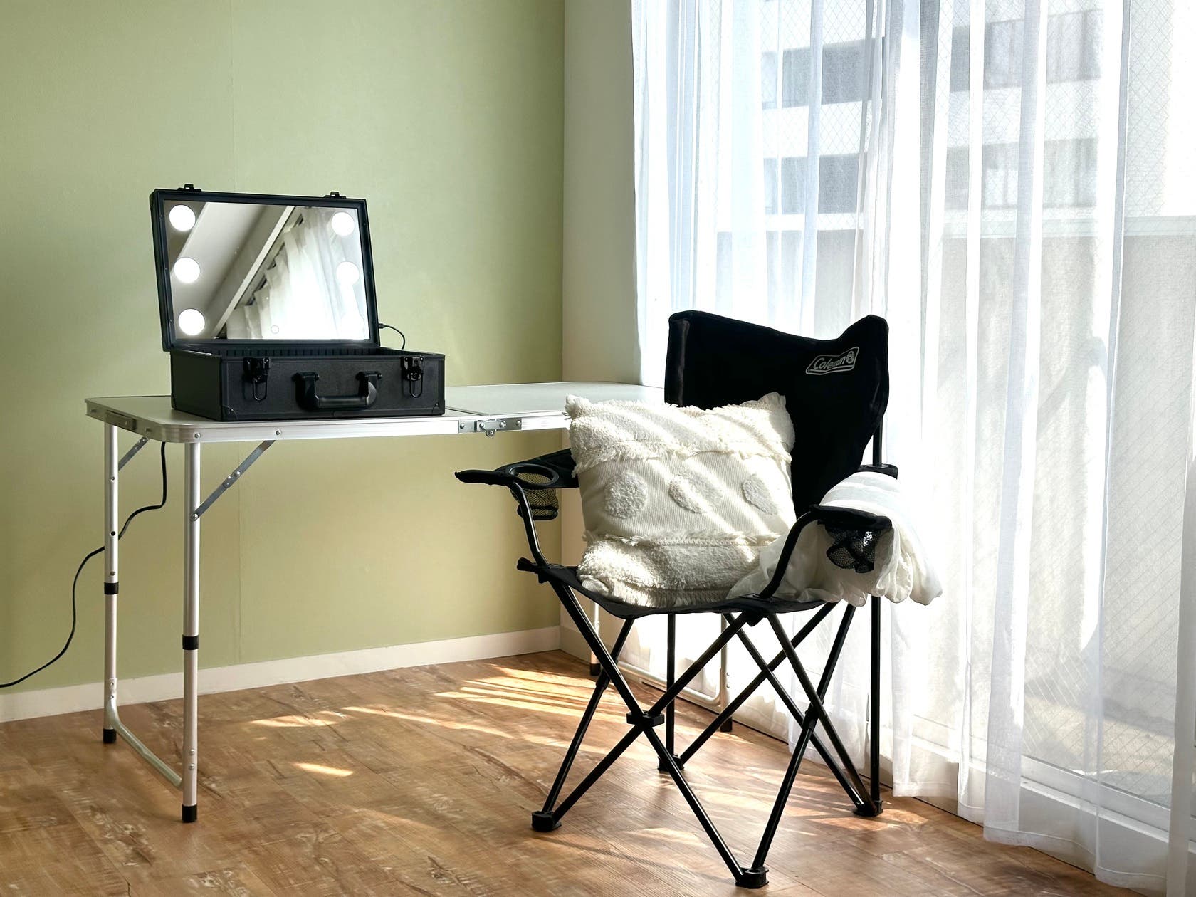 🉐初回割引あり　湯島3分/上野周辺　自然光 × 2つの空間 × 小物豊富な撮影スタジオ📸 〜挙式の控室にも〜の写真11