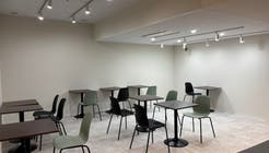 【戸田駅2分】話題のConecTodaさぼり場2号店 貸切宴会、撮影会、展示会、ワークショップ 白壁のシンプルなスペースの写真2