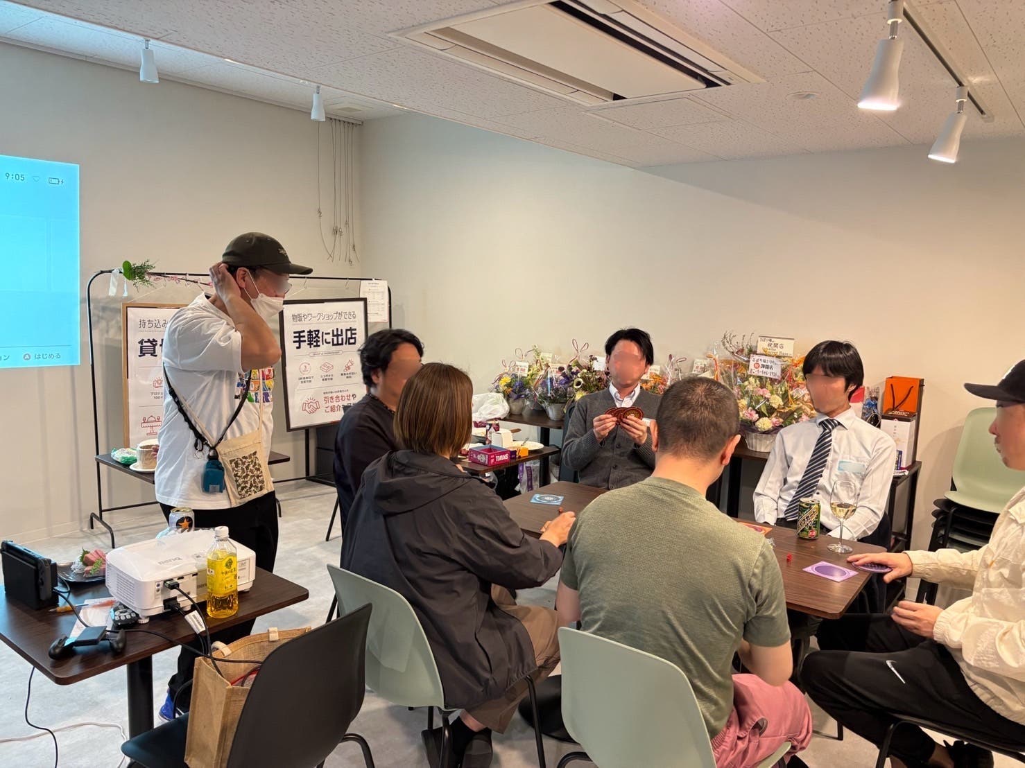 【戸田駅2分】話題のConecTodaさぼり場２号店　貸切宴会、撮影会、展示会、ワークショップ　白壁のシンプルなスペースの写真7