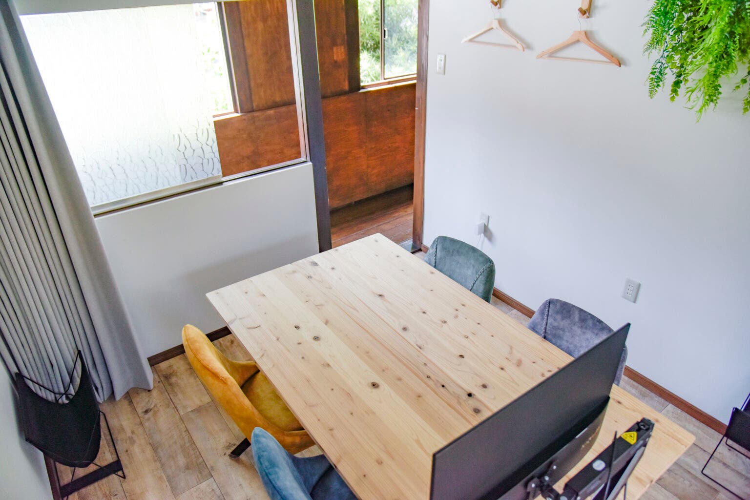 【南海和歌山市駅徒歩12分！4名利用可！】少人数での打ち合わせ、オンライン会議などにも最適です♪の写真2