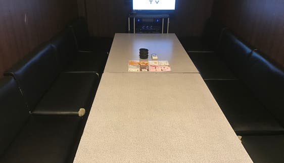 【神奈川 茅ヶ崎】パーティーや会議などに適した快適なスペース!303ルームの写真1