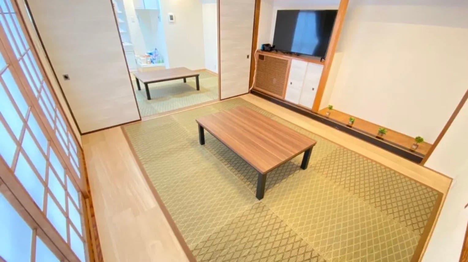 広々54㎡🉐畳でごろごろ🌻ドンキすぐ🐧50型TV📺24H🏪飲み会🍻推し活🥺タコパ🥳誕生日🎂chugo池袋の写真6