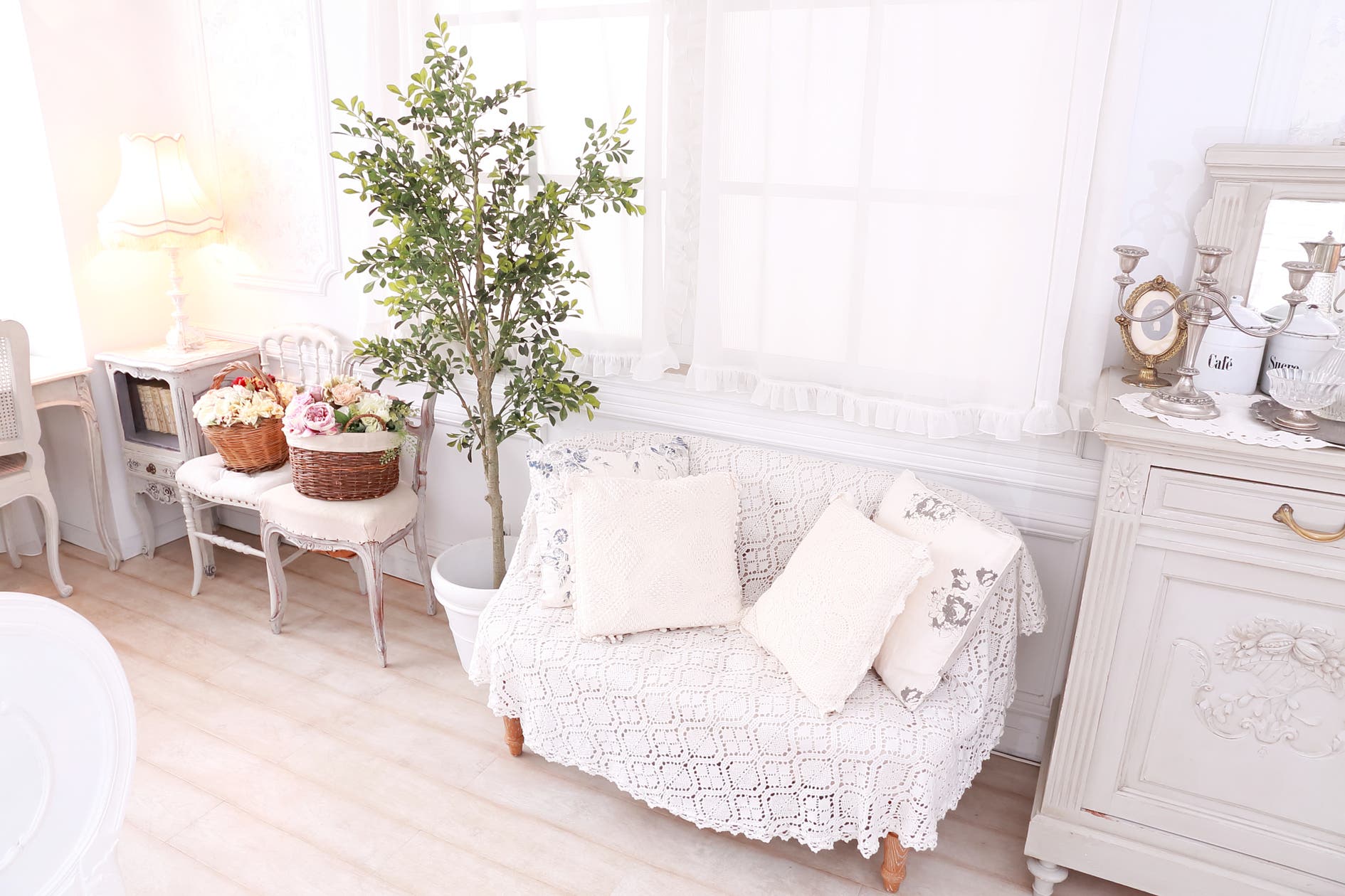 🎊今だけ特割🎁秋葉原4分⭐本格アンティーク家具が彩るシャビーシック撮影スタジオ✨ポートレート、撮影会、作品撮りに特別な一枚を📷の写真8