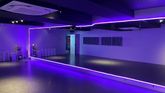 長原駅から歩いて10秒のダンススタジオの写真1