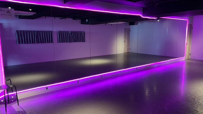 長原駅から歩いて10秒のダンススタジオの写真2