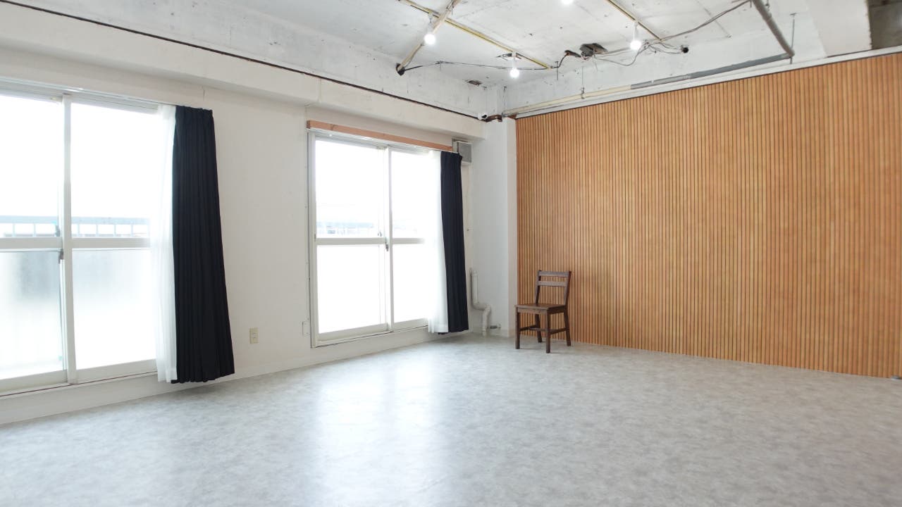 【中野7分】白壁＋アーチ＋ウッド壁｜フルカラーLEDライト＋背景紙無料｜【人物撮影｜ペット可】の写真8