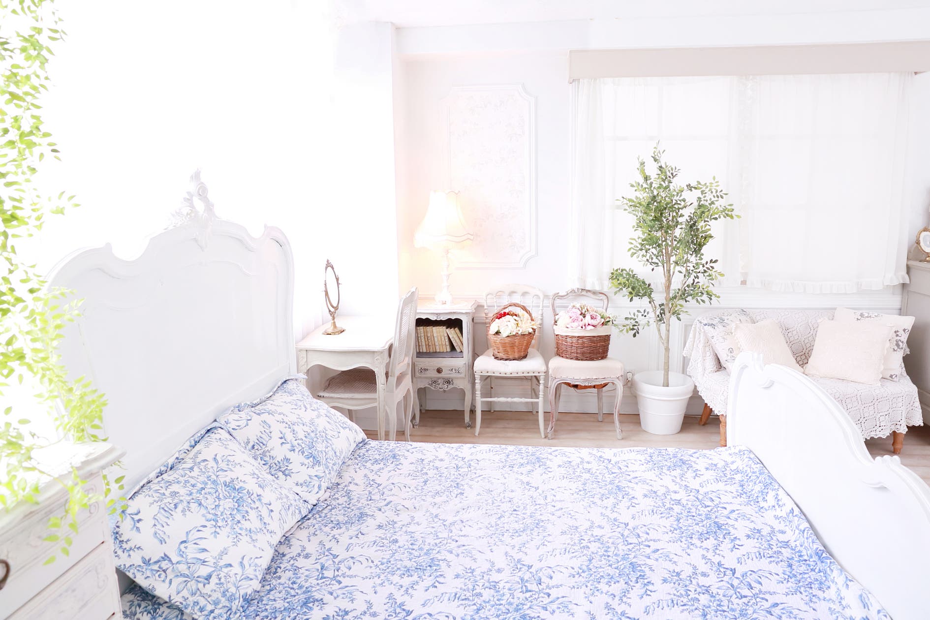 🎊今だけ特割🎁秋葉原4分⭐本格アンティーク家具が彩るシャビーシック撮影スタジオ✨ポートレート、撮影会、作品撮りに特別な一枚を📷の写真3