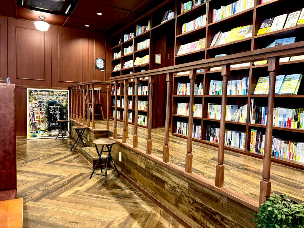【新栄町4分】壁面本棚📚図書館のような閑静なカフェで撮影やイベントを【着席30名】の写真6