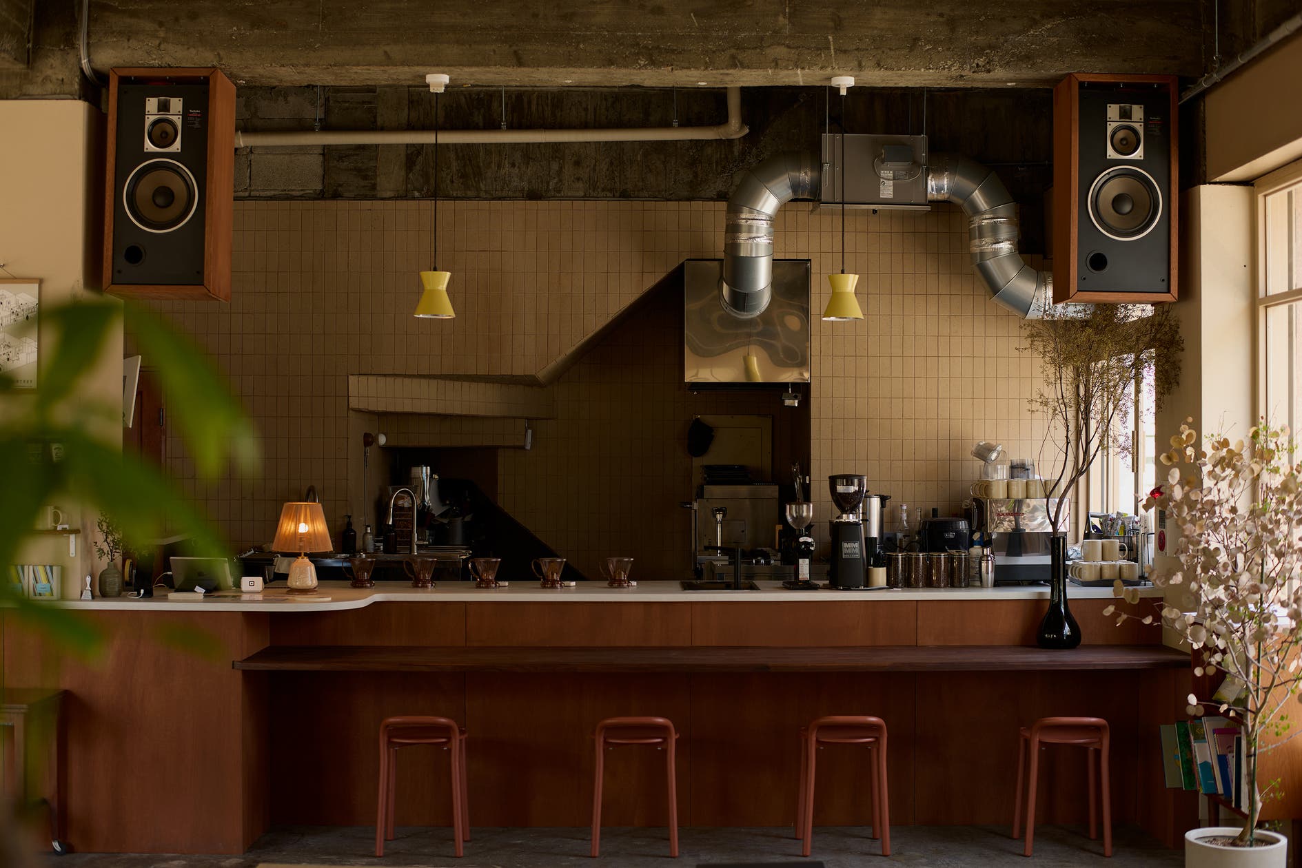 【三鷹・吉祥寺】白ホリ｜撮影・展示・ワークショップ｜WiFi・メイクルーム・スピーカー・レンタル機材有の写真8