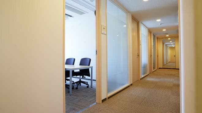 北浜駅から徒歩1分の貸し切り個室/大きな窓付きで換気可能/高速インターネット/リモートワーク最適!605号室の写真4