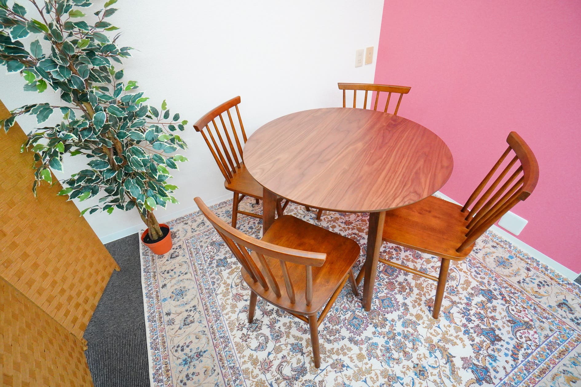 ＜ホットスポット山代温泉＞🅿️有り🚗仕事/自習/ネイルグッズ💅施術ベッド💆‍♀️マッサージ/整体/サロン/お茶会/ボドゲの写真6