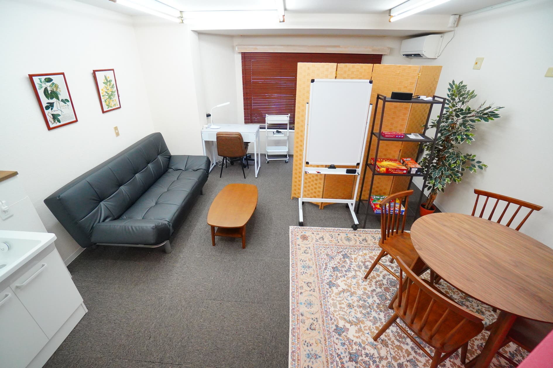 ＜ホットスポット山代温泉＞🅿️有り🚗仕事/自習/ネイルグッズ💅施術ベッド💆‍♀️マッサージ/整体/サロン/お茶会/ボドゲの写真5