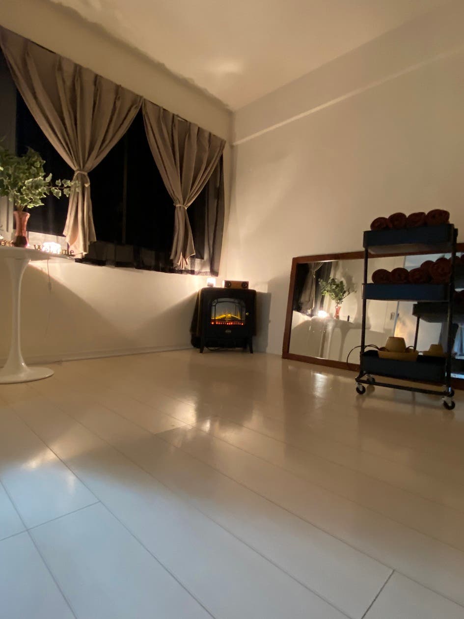 24h🈺 駅近❗広々使えるレンタルサロン🌈マッサージ、エステ、配信、他にも様々なご利用ができるシンプルデザイン🎶の写真4