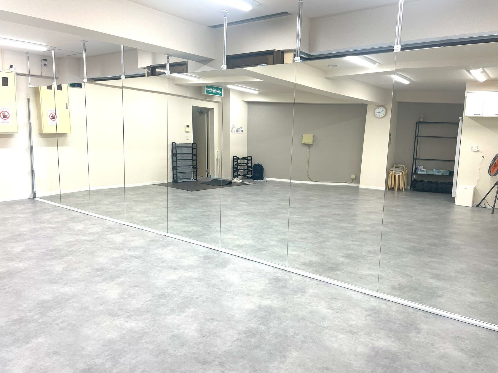 JR南浦和駅から徒歩4分！６８㎡大型ダンススタジオ「D-PARKS南浦和」の写真2