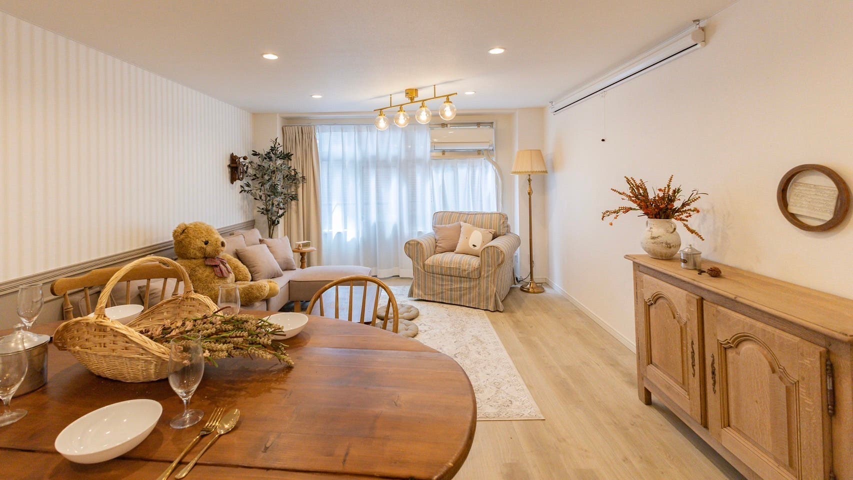 OPEN記念割🎉秋葉原駅徒歩3分｜パーティー撮影📸ママ会🍼オムツ無料👶おもちゃベビーカー置き場｜ 韓国スタジオ風の写真17