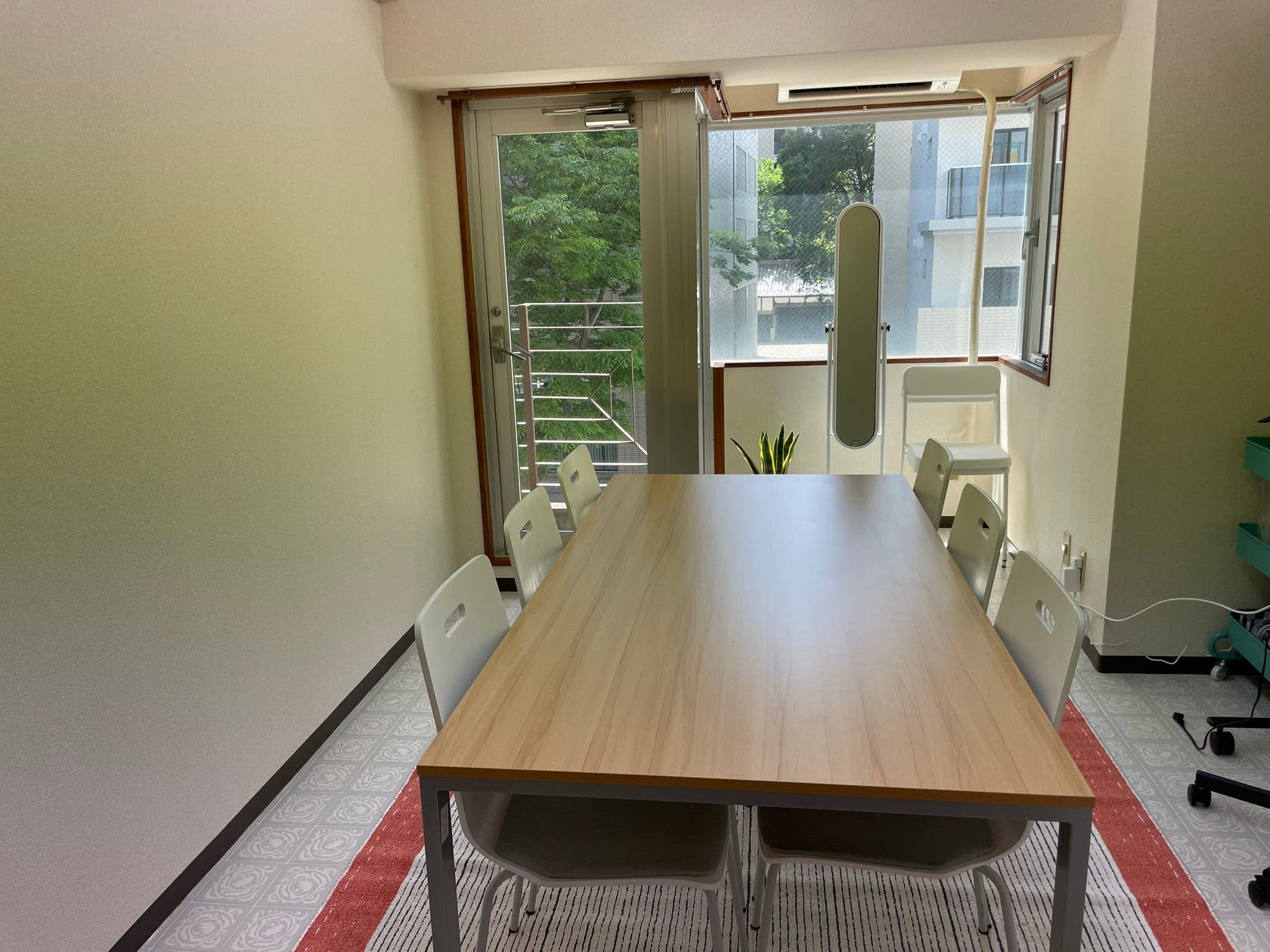 荻窪駅2号店/女性利用多数【即予約可・高速度WiFi】各種教室、会議、商談、面接、研修、撮影、ボドゲ、自習等に最適な個室スペースの写真5