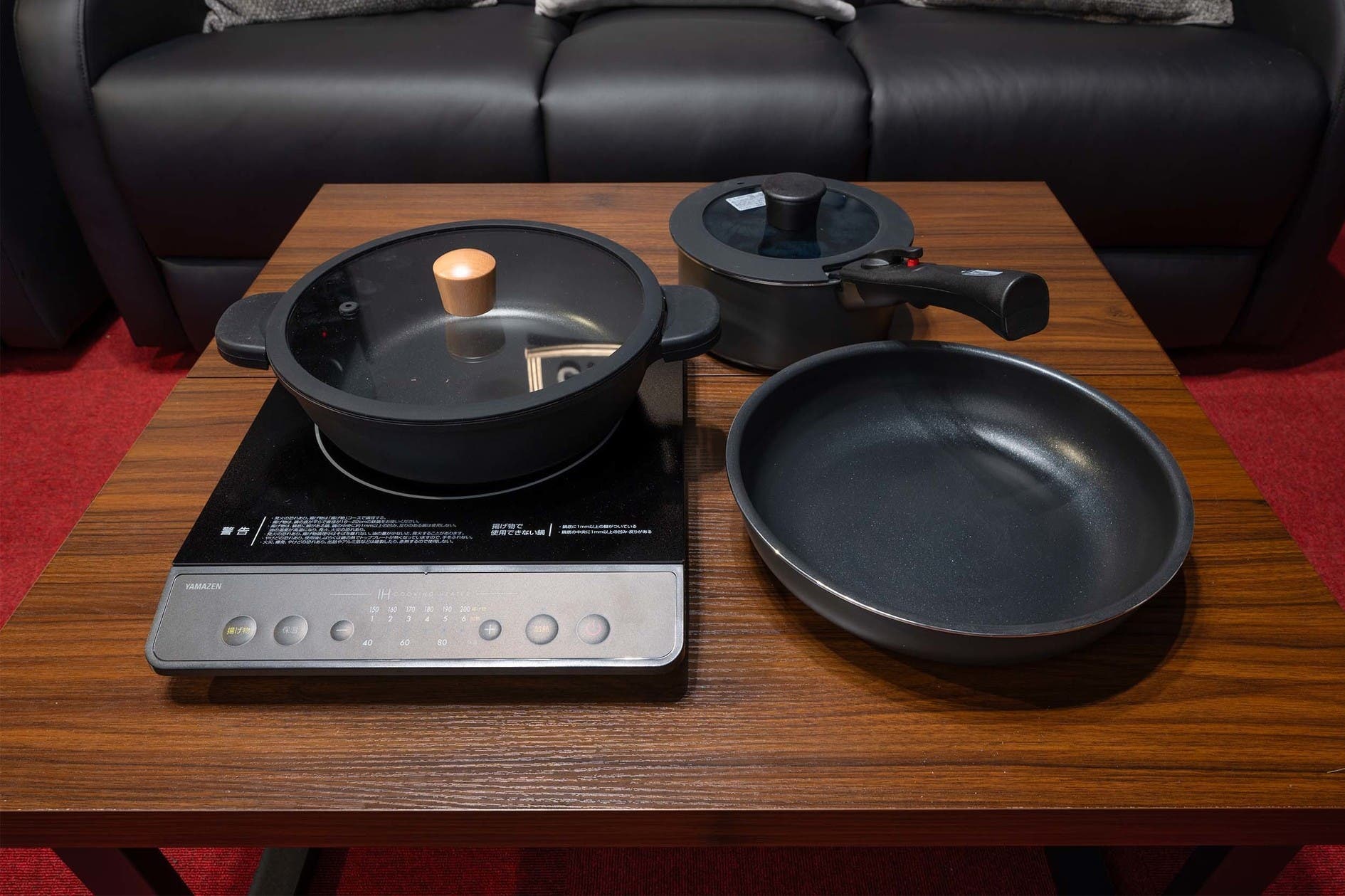 ③卓上IHヒーターとお鍋セットの画像1