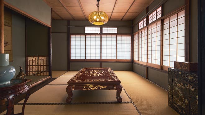 閑静な住宅地に佇む異国情緒漂うクラシカルな洋館の写真12