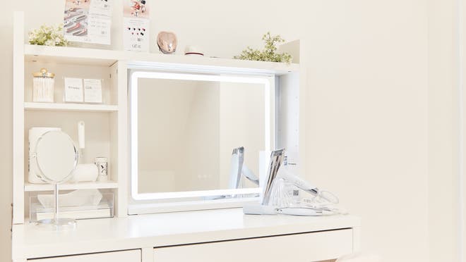 JR大久保駅から徒歩1分!赤レンガづくりのレトロな佇まいの屋上階にひっそりと佇む“秘密のフォトスタジオ”の写真4