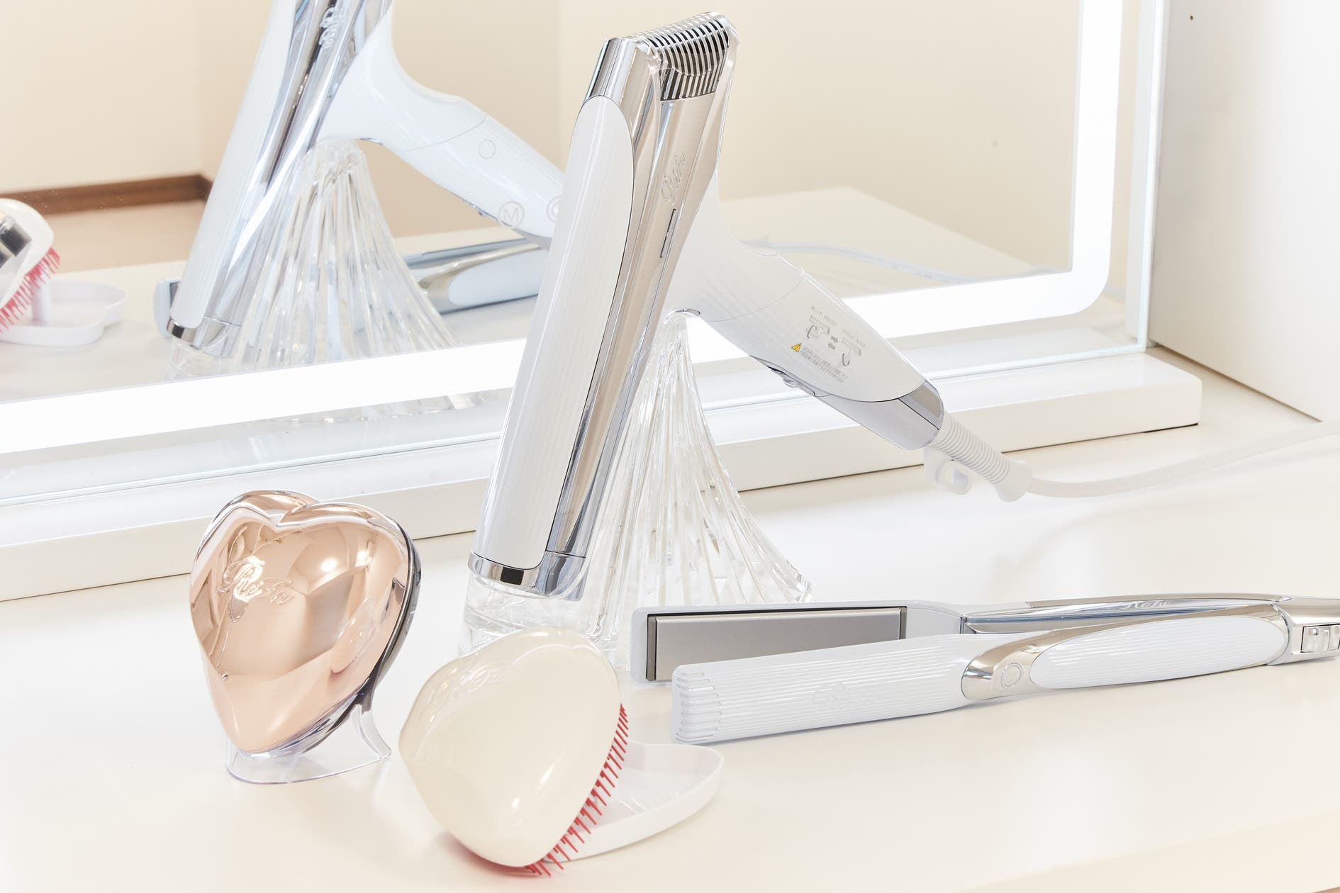 JR大久保駅から徒歩1分！赤レンガづくりのレトロな佇まいの屋上階にひっそりと佇む“秘密のフォトスタジオ”の写真7