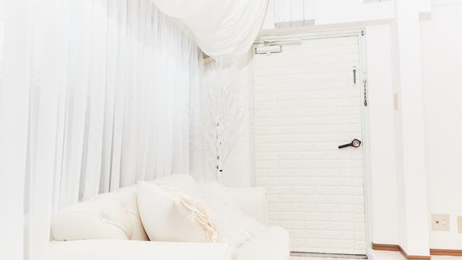 JR大久保駅から徒歩1分!赤レンガづくりのレトロな佇まいの屋上階にひっそりと佇む“秘密のフォトスタジオ”の写真5