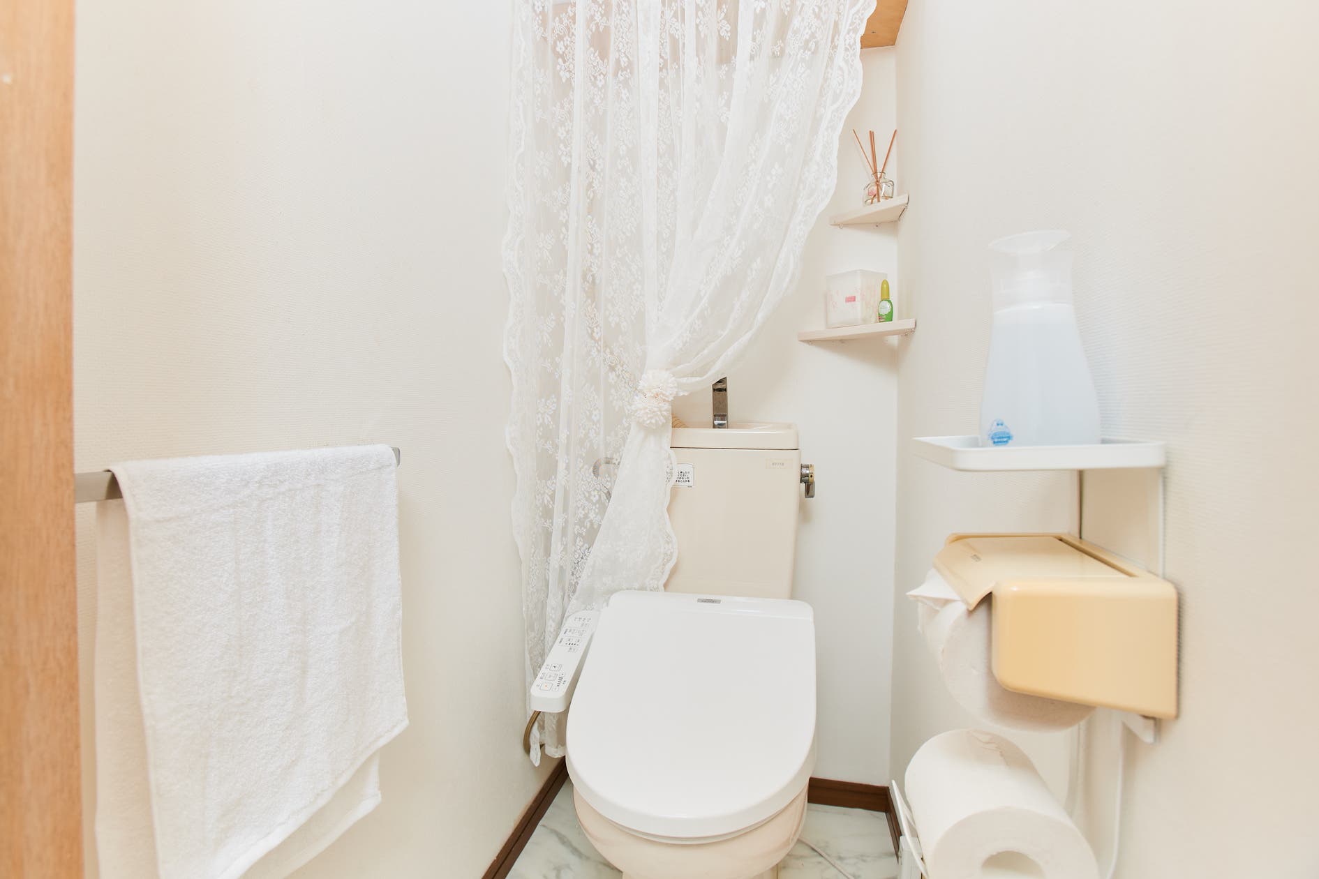 JR大久保駅から徒歩1分！赤レンガづくりのレトロな佇まいの屋上階にひっそりと佇む“秘密のフォトスタジオ”の写真17