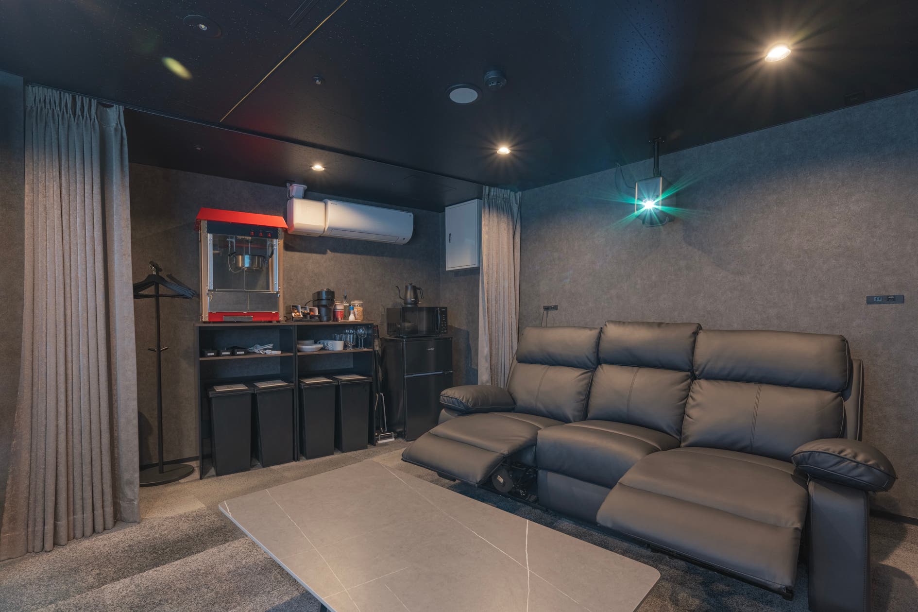 スペモシネマ🎥クリスマス🎄デート💕映画鑑賞🎬️プロジェクター📽️パーティー🎉598_SpemoCINEMA大阪梅田の写真5