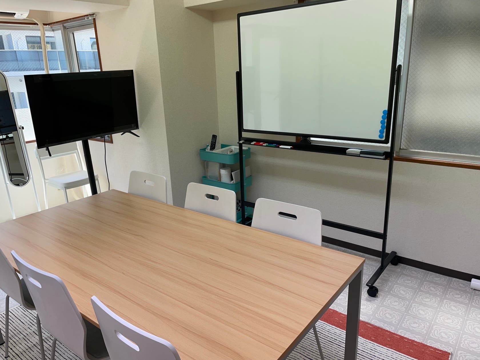 荻窪駅2号店/女性利用多数【即予約可・高速度WiFi】各種教室、会議、商談、面接、研修、撮影、ボドゲ、自習等に最適な個室スペースの写真13