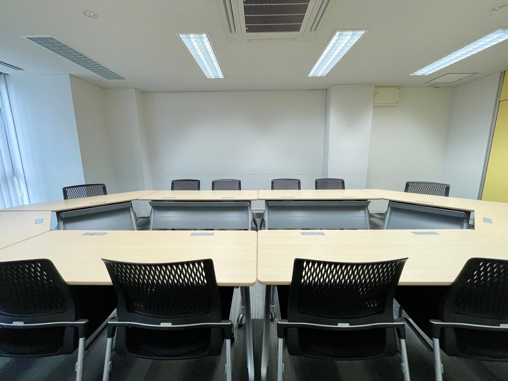 ワンコイン会議室新橋 新橋駅直結エジソン会議室の写真11