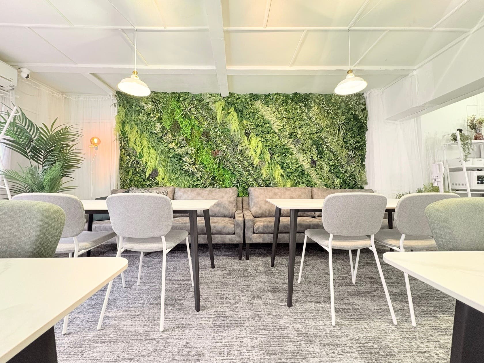 NEW!【関内5分/馬車道3分】最大24名/壁面緑化4m/光無料Wifi/会議・撮影・女子会・ボドゲ等！飲食🍷可！ゴミ捨て無料！の写真5