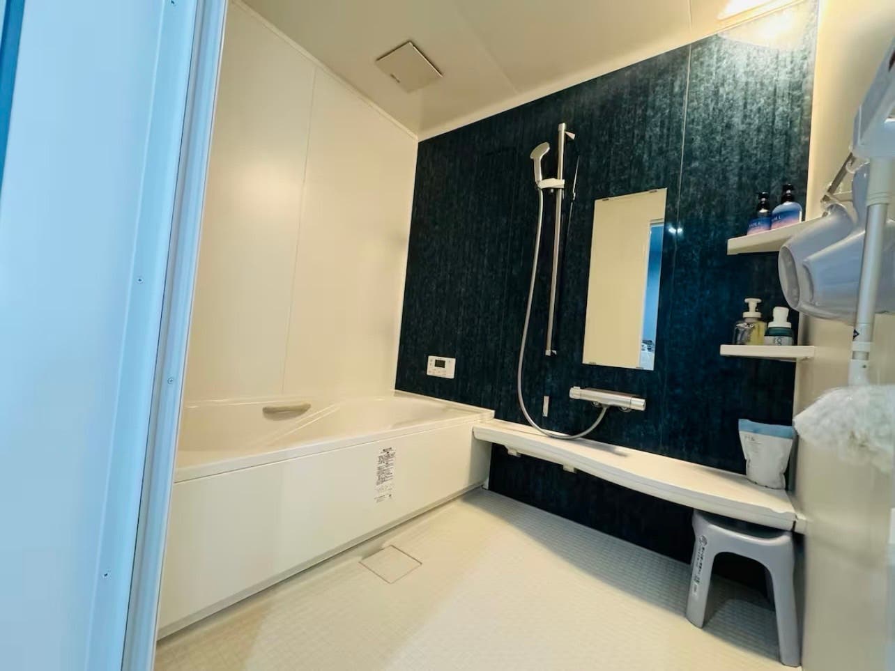 大型ルーフバルコニー・ペット可・1棟2階建貸切ビィラ・駐車場3台・大部屋の写真11