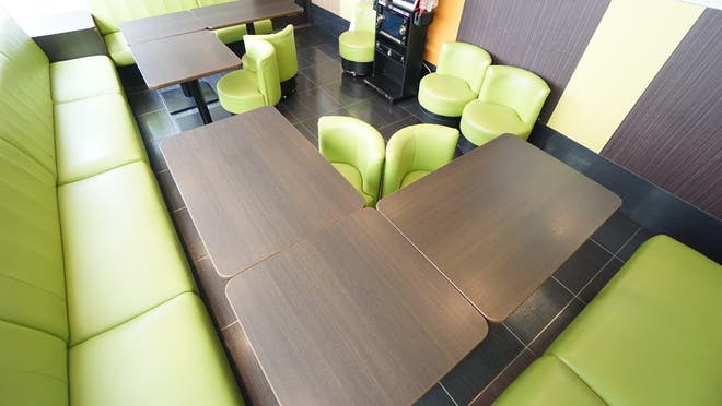 《2~4名用》会議・打ち合わせ用ルーム【サイズS】(加熱式たばこのみ可)の写真2