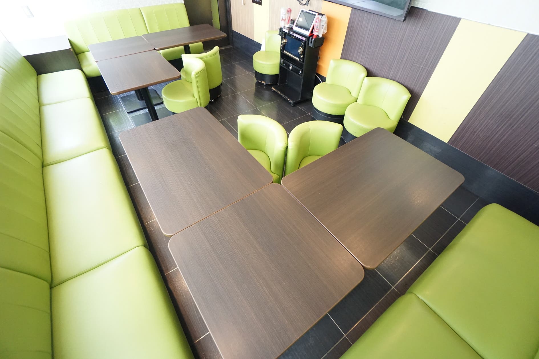 《2~4名用》会議・打ち合わせ用ルーム【サイズS】（禁煙）の写真2