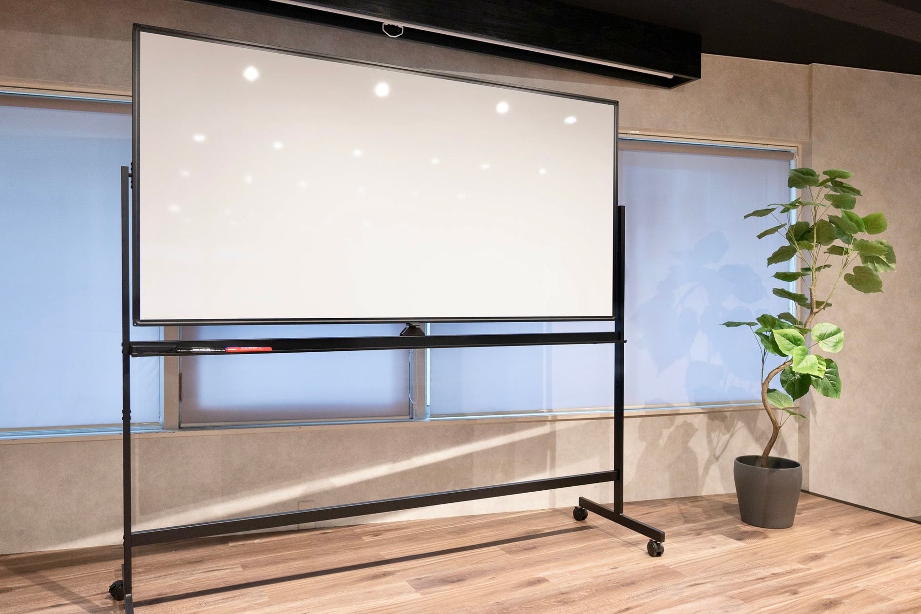 渋谷駅1分🚃最大86名着席🎉ステージ付き超大型スペース🎤懇親会/イベント/ビジネス利用に♪の写真12