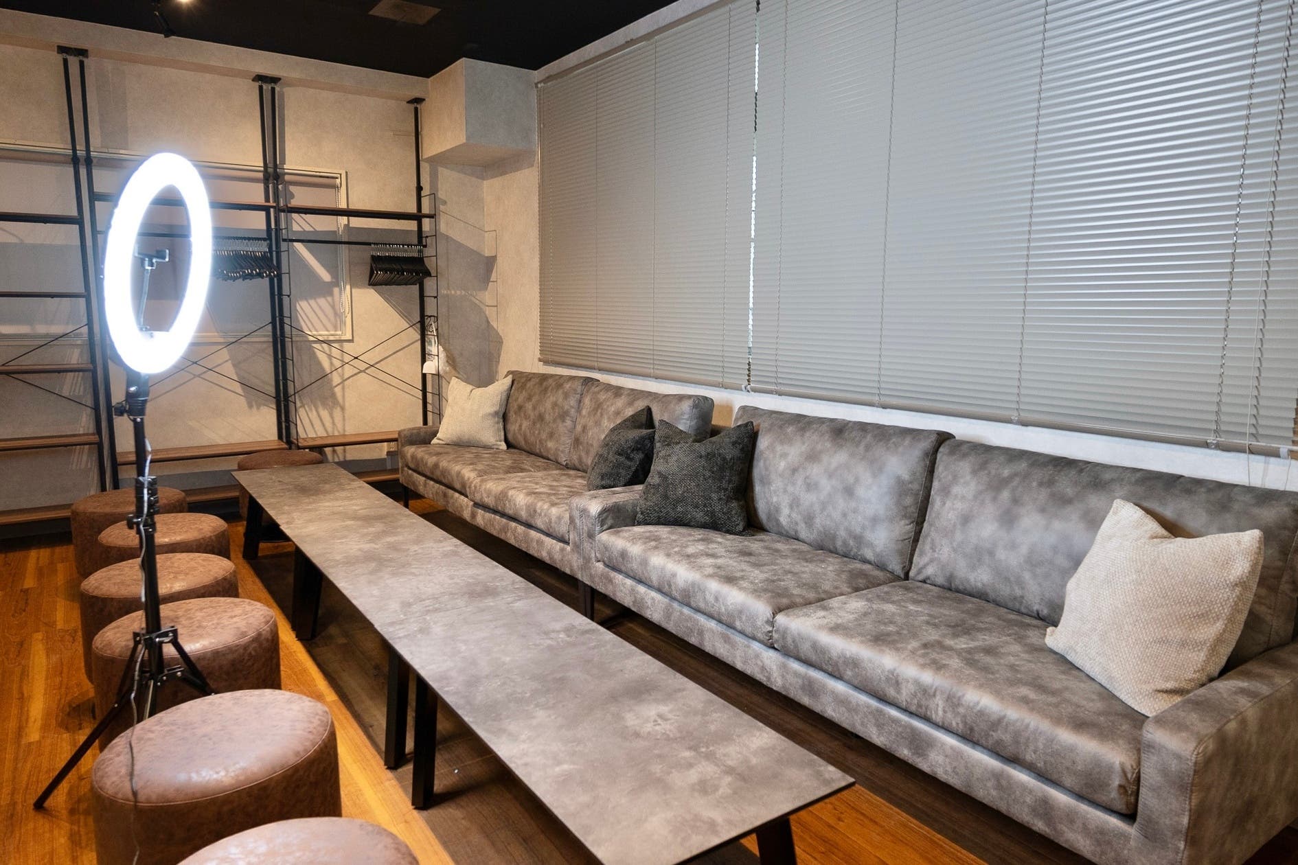 渋谷駅1分🚃最大86名着席🎉ステージ付き超大型スペース🎤懇親会/イベント/ビジネス利用に♪の写真14